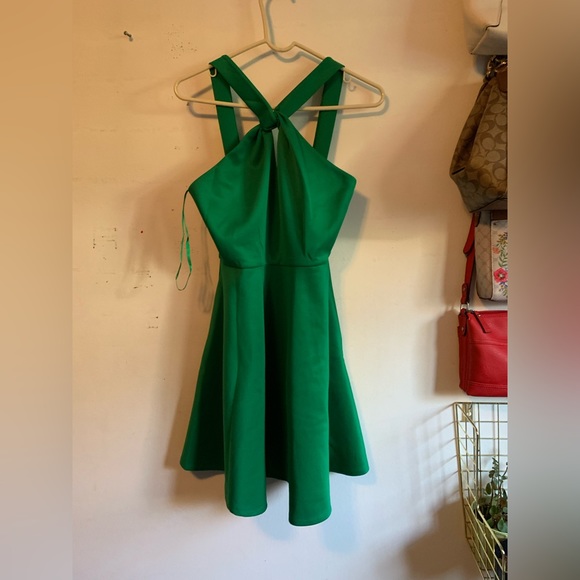 Dresses | Ted Baker Size 1 Tinker Bell Fit | Poshmark